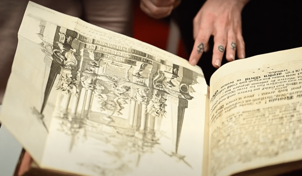 Why Do We Need to Digitize the Materiality of Pre-Modern Books? – LaTeX ...